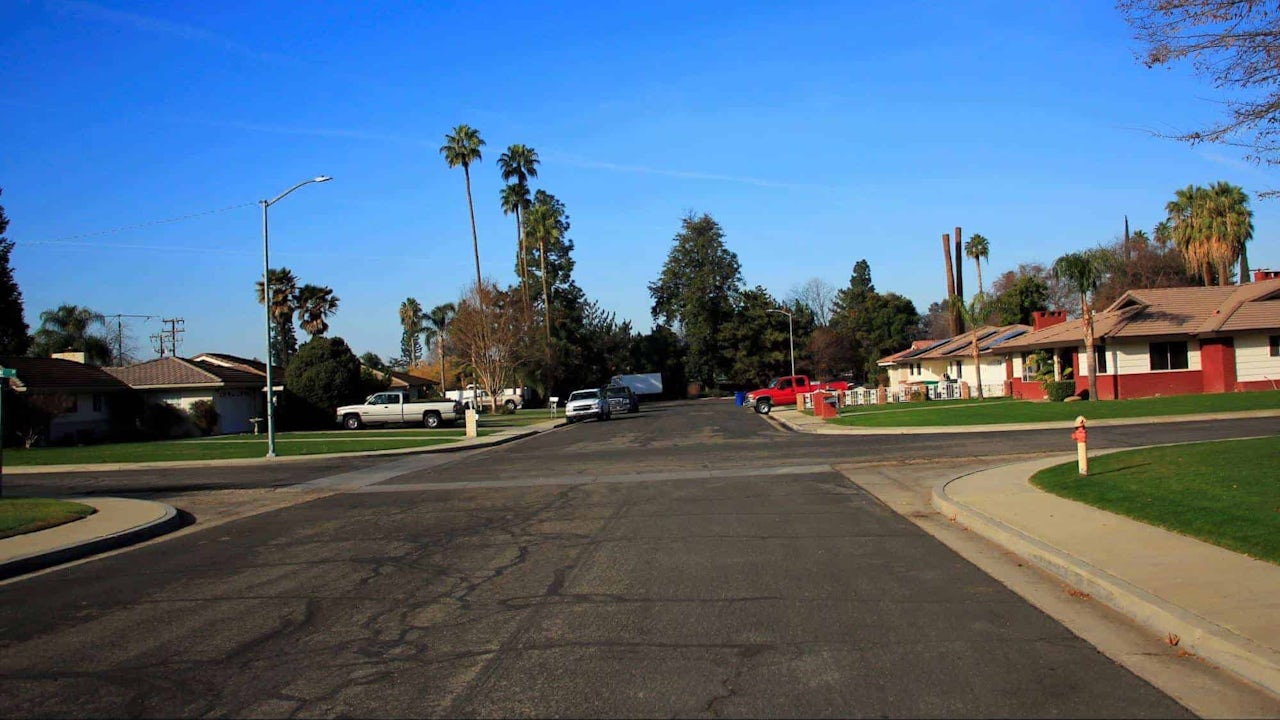 Uncontrolled Intersections & Right-Of-Way Rules: Who Yields?