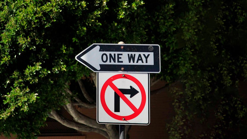 One-Way Streets Explained | Zutobi Drivers Ed