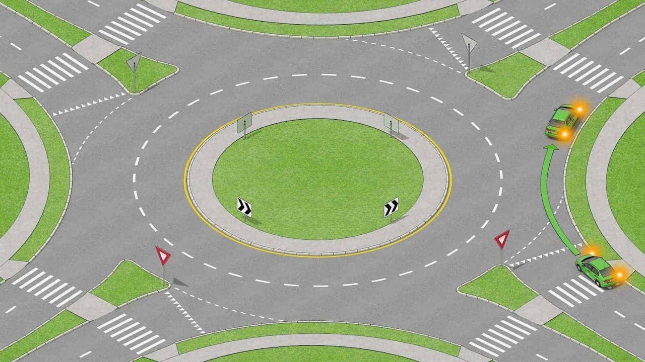 How to Use a Roundabout Correctly: Traffic Rules & Signaling
