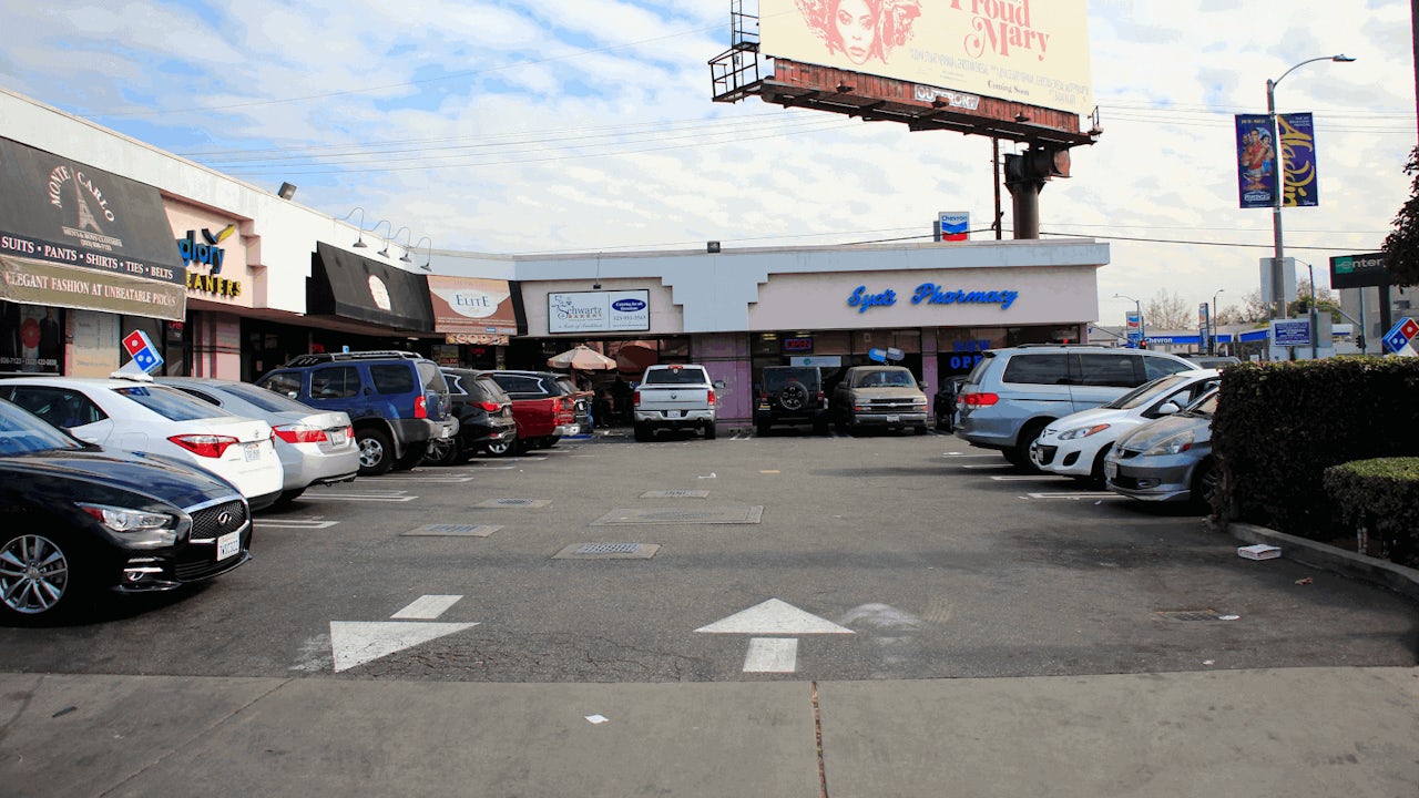 How to Park a Car Perfectly: Step-by-Step Guide [By Experts]