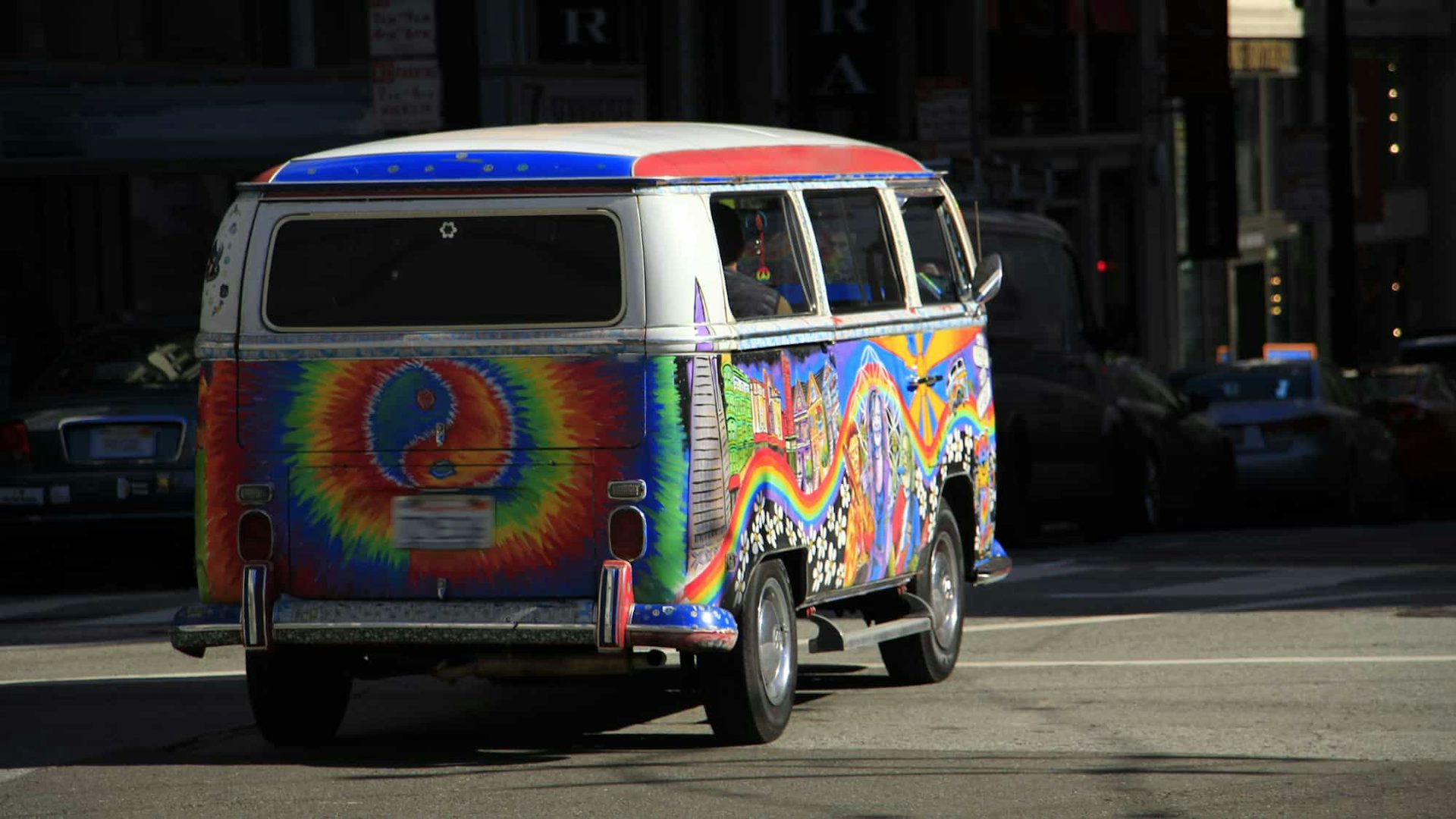 Automatic Cars Explained: What It Is and How to Drive One