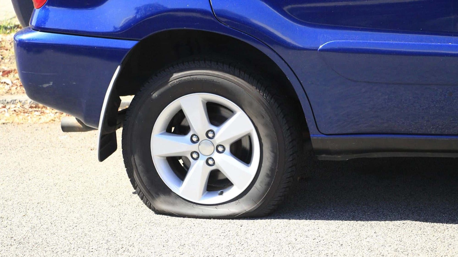 Hydroplaning Explained: What It Is and How to Avoid It