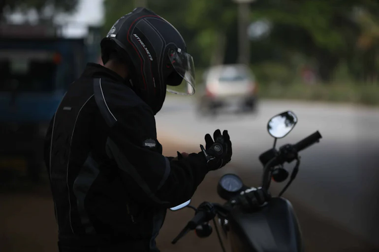 How to Ride a Motorcycle: 7 Steps for Beginners